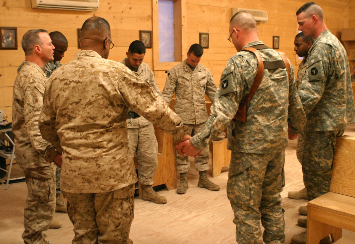 Comfort in Combat | Article | The United States Army