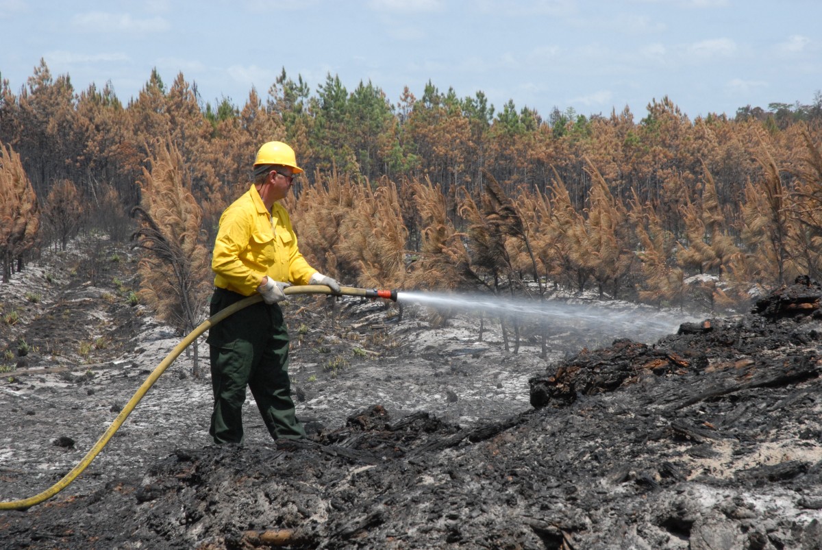 National Guard Fights Wildfires | Article | The United States Army National Guard Fights Wildfires | Article | The United States Army