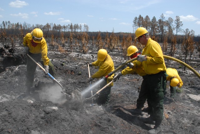 National Guard Fights Wildfires | Article | The United States Army National Guard Fights Wildfires | Article | The United States Army