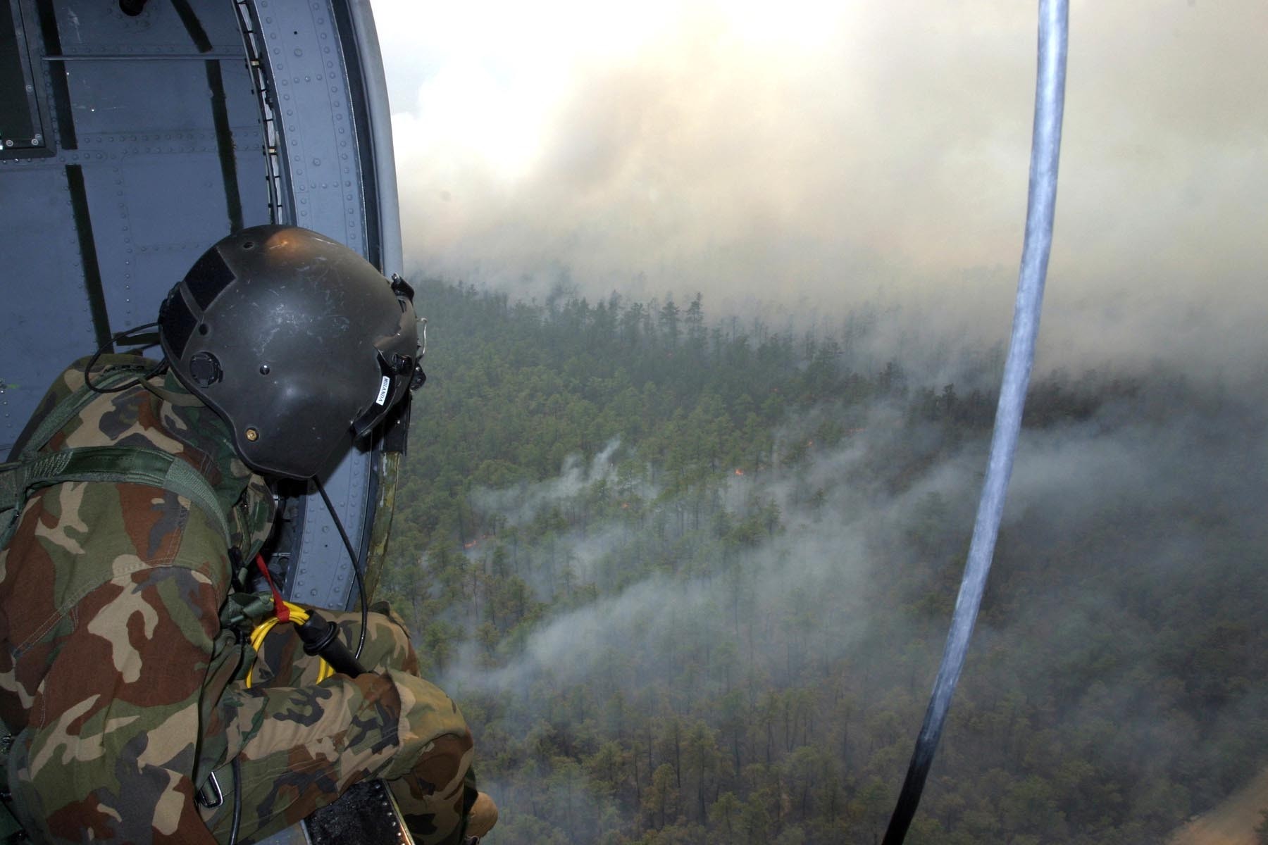National Guard Fights Wildfires | Article | The United States Army National Guard Fights Wildfires | Article | The United States Army
