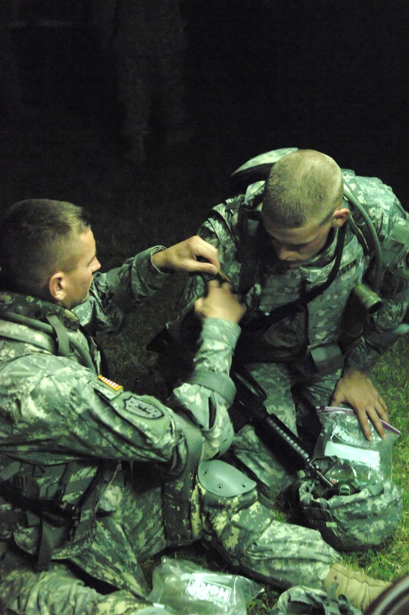Helping Fellow Warrior | Article | The United States Army