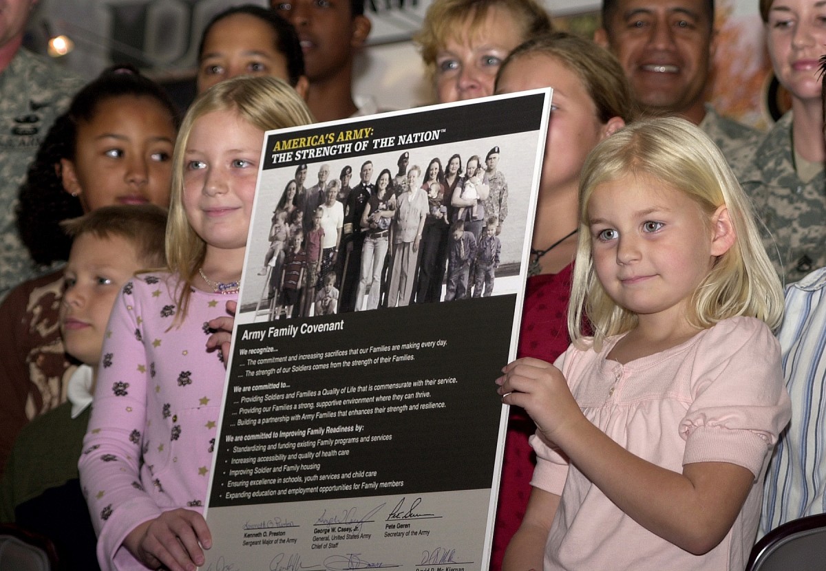 Senior Leaders Renew Army Commitment to Families at Heidelberg Covenant ... Senior Leaders Renew Army Commitment to Families at Heidelberg Covenant ...