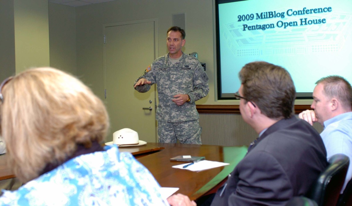 Army takes lead in social media networking to reach families, American ...