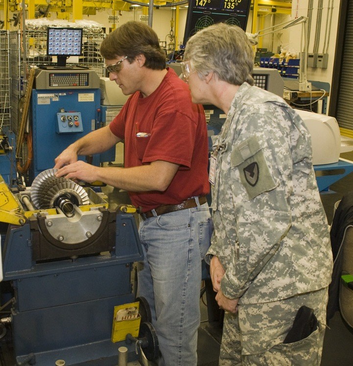 Workers meet TACOM CofS | Article | The United States Army Workers meet TACOM CofS | Article | The United States Army