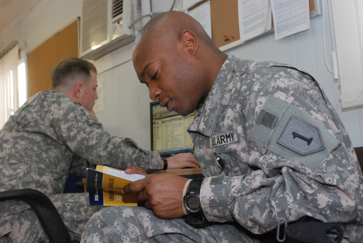 Getting his learn on | Article | The United States Army