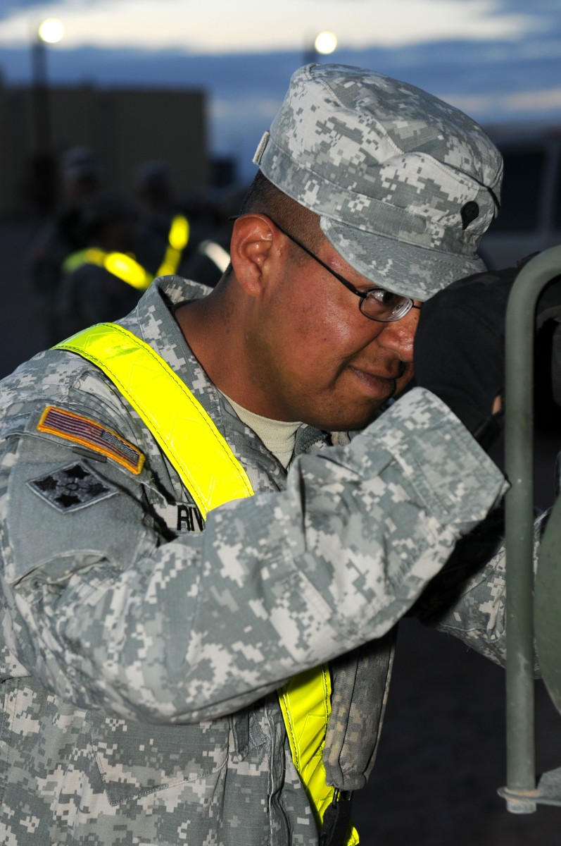 377th Transportation Company conducts nighttime drivers training ...