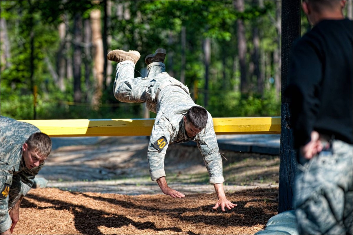 Day 3 photos:2010 Best Ranger Competition | Article | The United States ...
