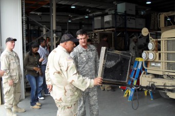 CECOM Commander Visits Kuwait | Article | The United States Army