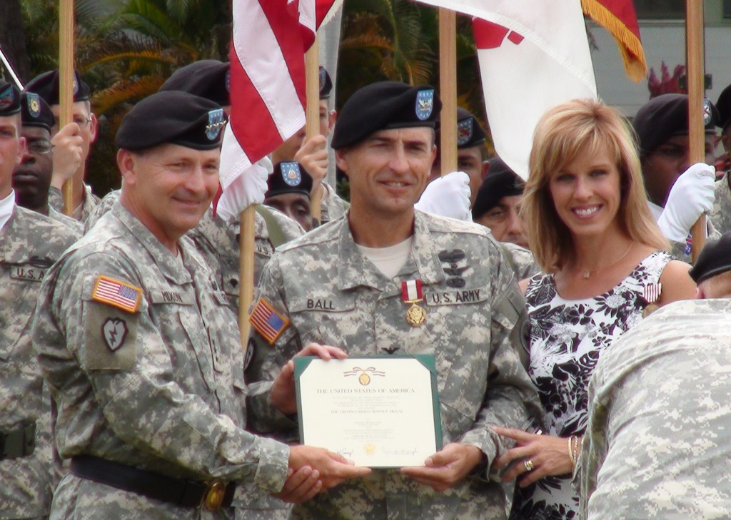 Outgoing U.S. Army Pacific Chief of Staff is honored at Flying V ...