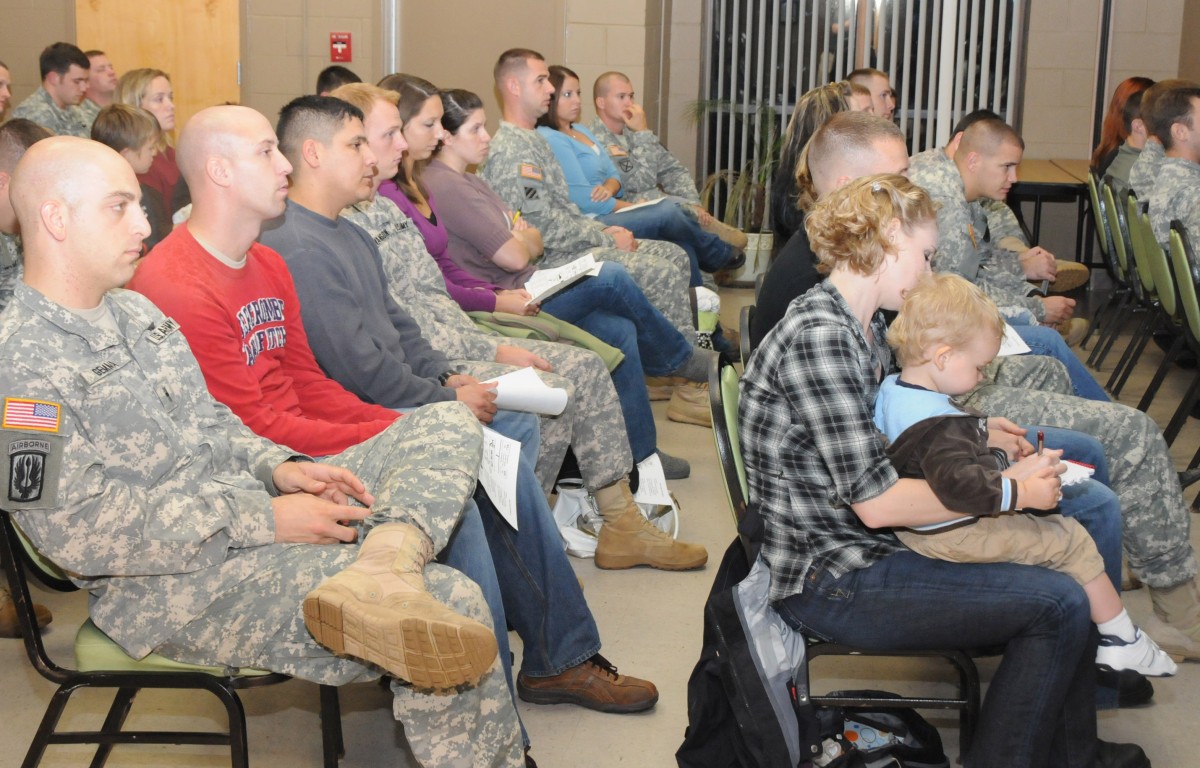 Fort Rucker Soldiers, Families learn about flight school | Article ... Fort Rucker Soldiers, Families learn about flight school | Article ...