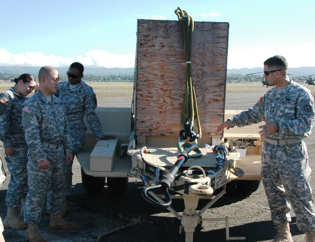 CAB supports 'Broncos' for sling-load training | Article | The United ...
