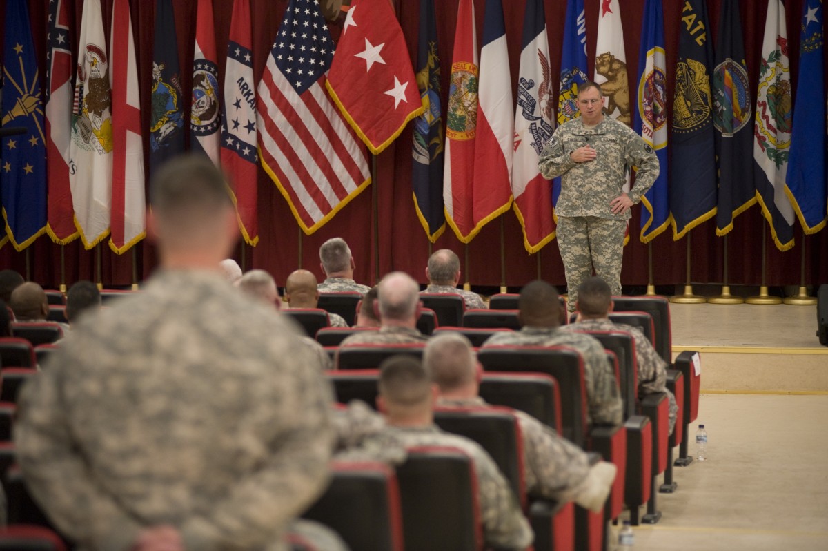 Army Reserve leadership visit Kuwait, conduct town hall | Article | The ...