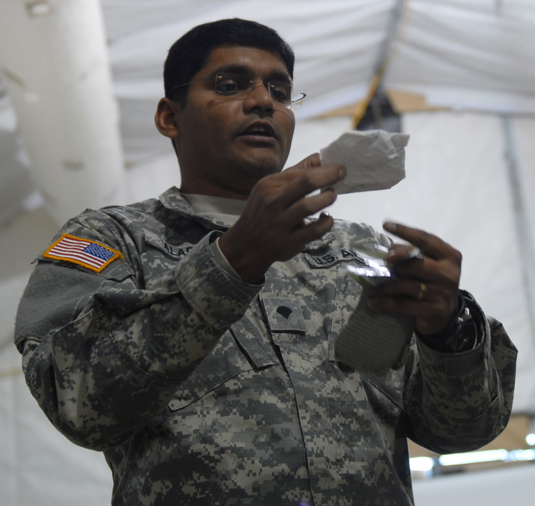 Servicemembers taught first aid during SFBCC-S. | Article | The United ...