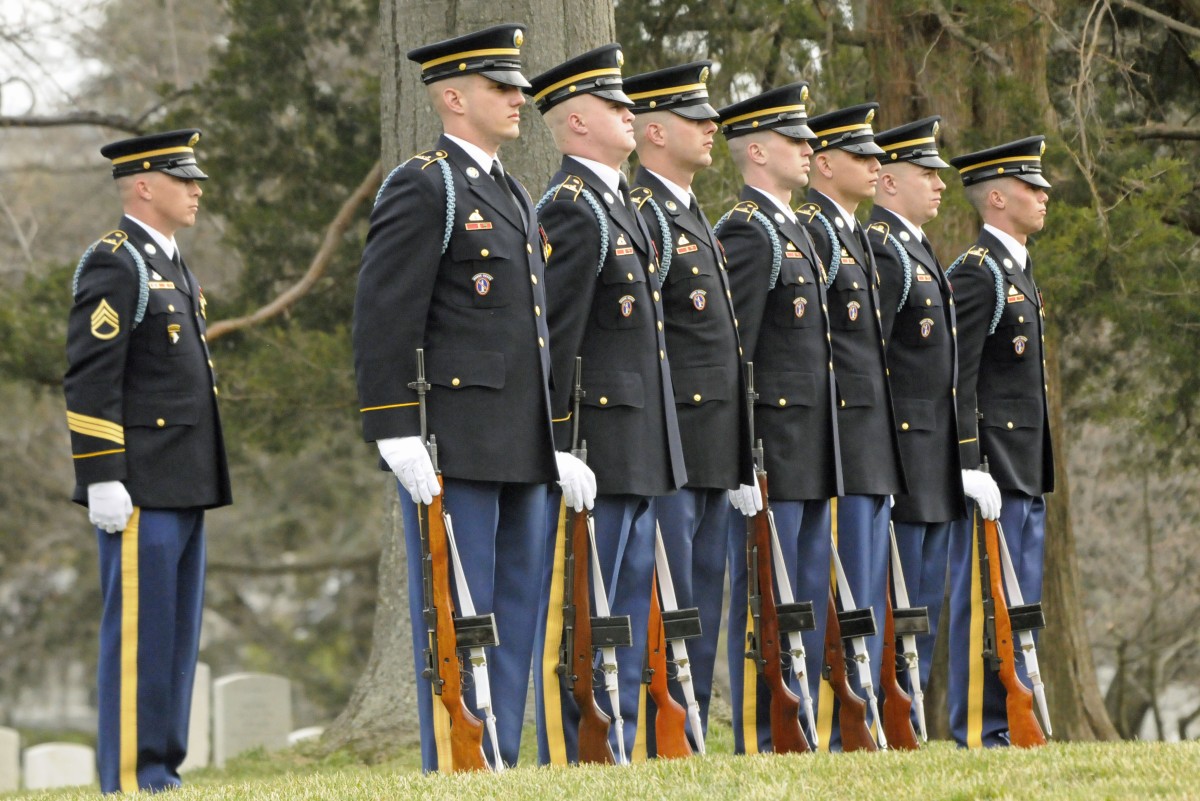 The Old Guard conducts memorial ceremony for last surviving American ...