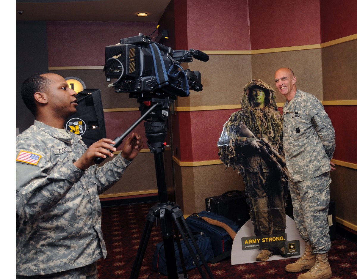Army's newest recruiting campaign elicits 'wow' from young Soldiers ...