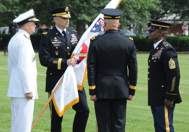Change of Command at JFHQNCR/MDW | Article | The United States Army