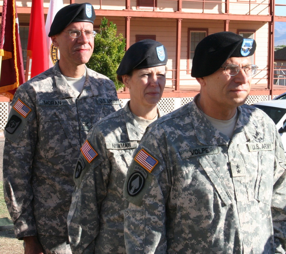 MEDDAC gains new commander in change of command ceremony | Article ...