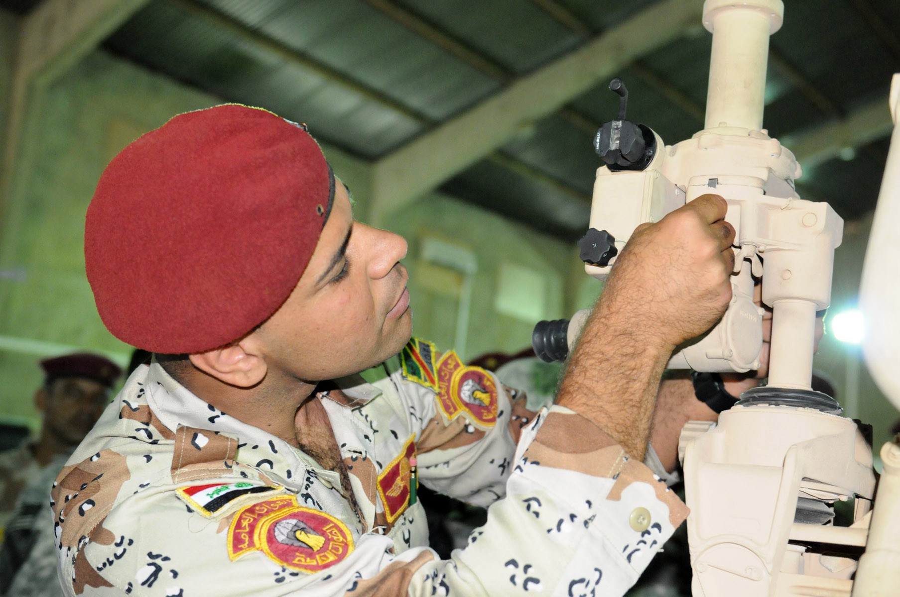 Iraqi soldiers start first iteration of field artillery training ...
