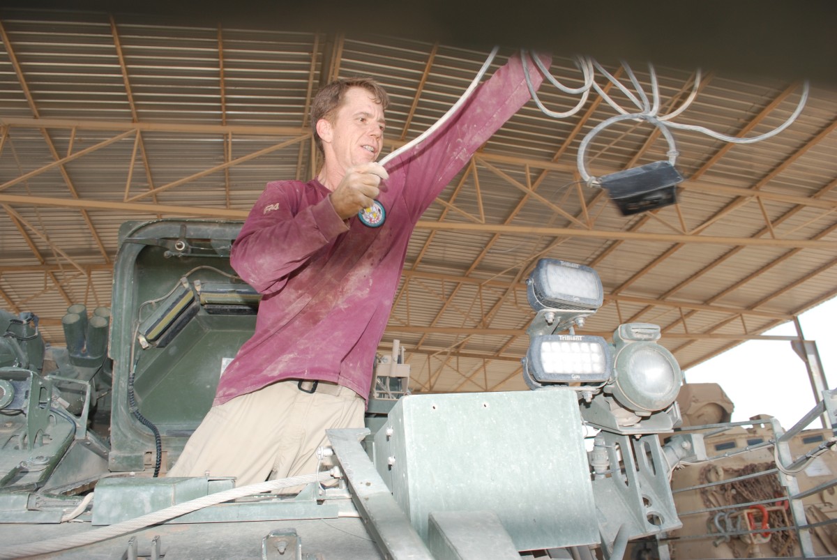 402nd AFSB preps Strykers for RESET | Article | The United States Army