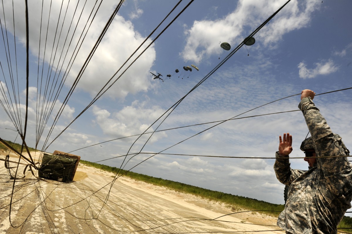 Thunderstorms pose challenge to joint airborne operation | Article ...