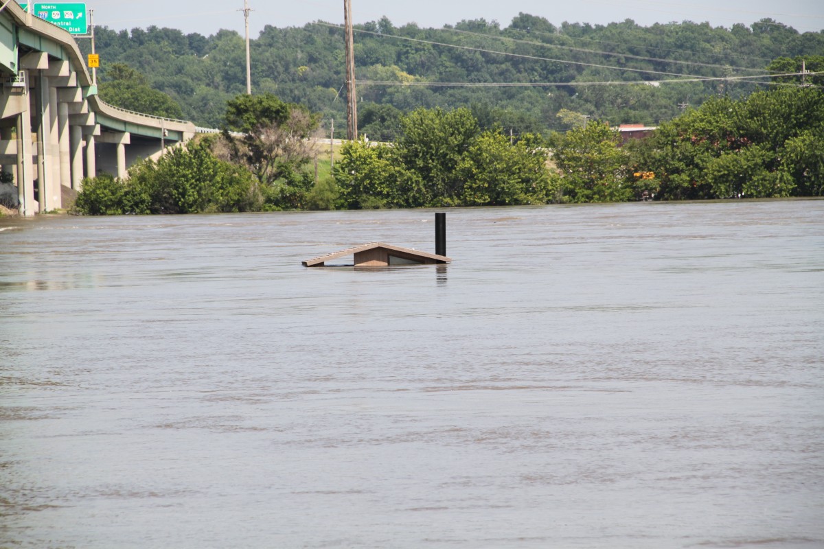 Kansas sends 22 additional Soldiers to assist with flood relief ...