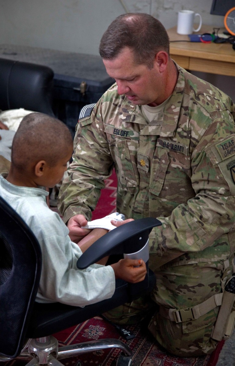 TF Spartan surgeon develops prosthetic leg for Afghan IED victims ...