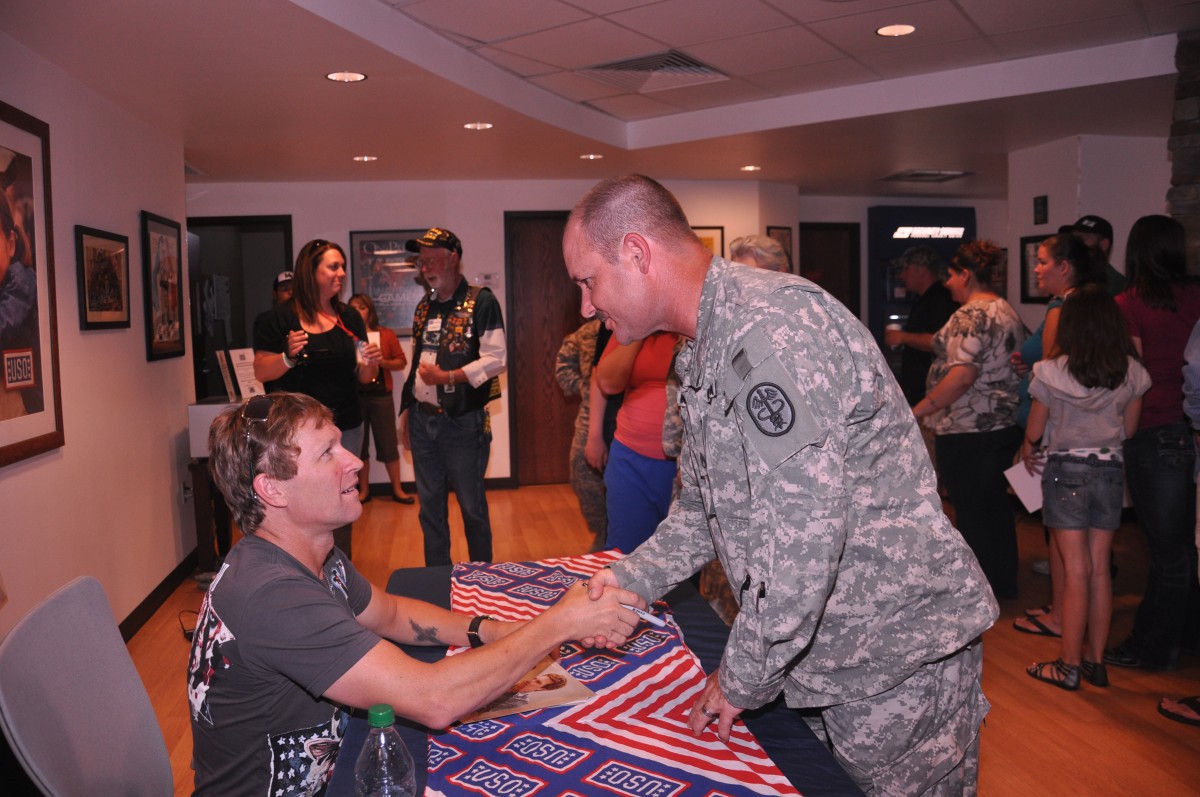 Country comes to Carson | Article | The United States Army
