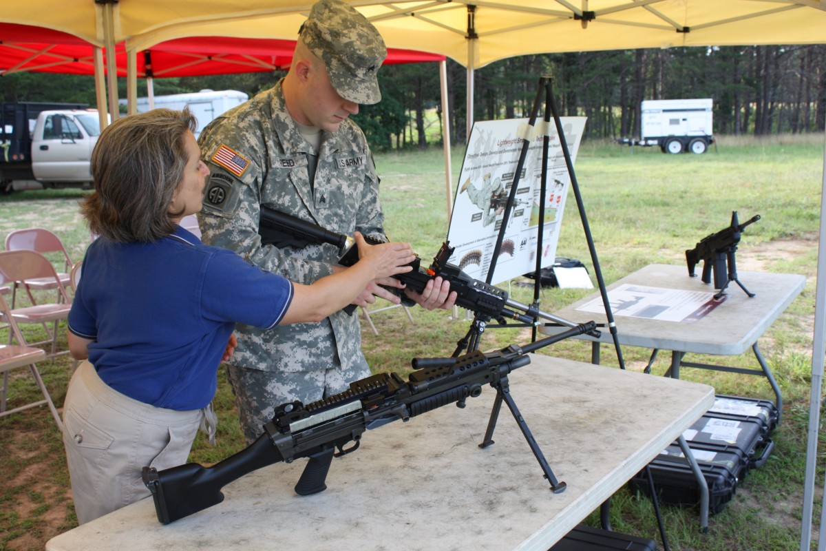 Soldiers may soon have lighter machine gun | Article | The United ...
