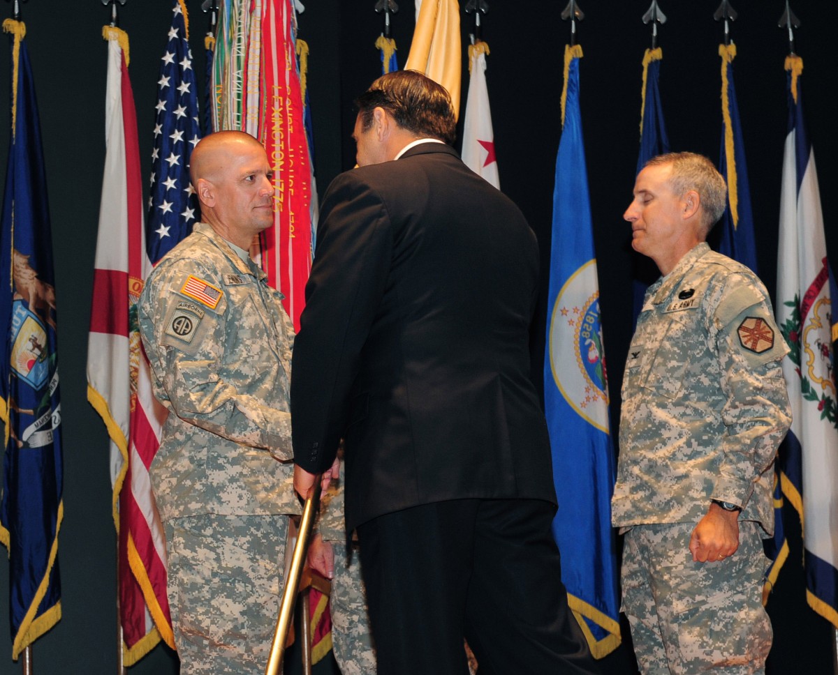 Col. Jenkins assumes garrison command | Article | The United States Army