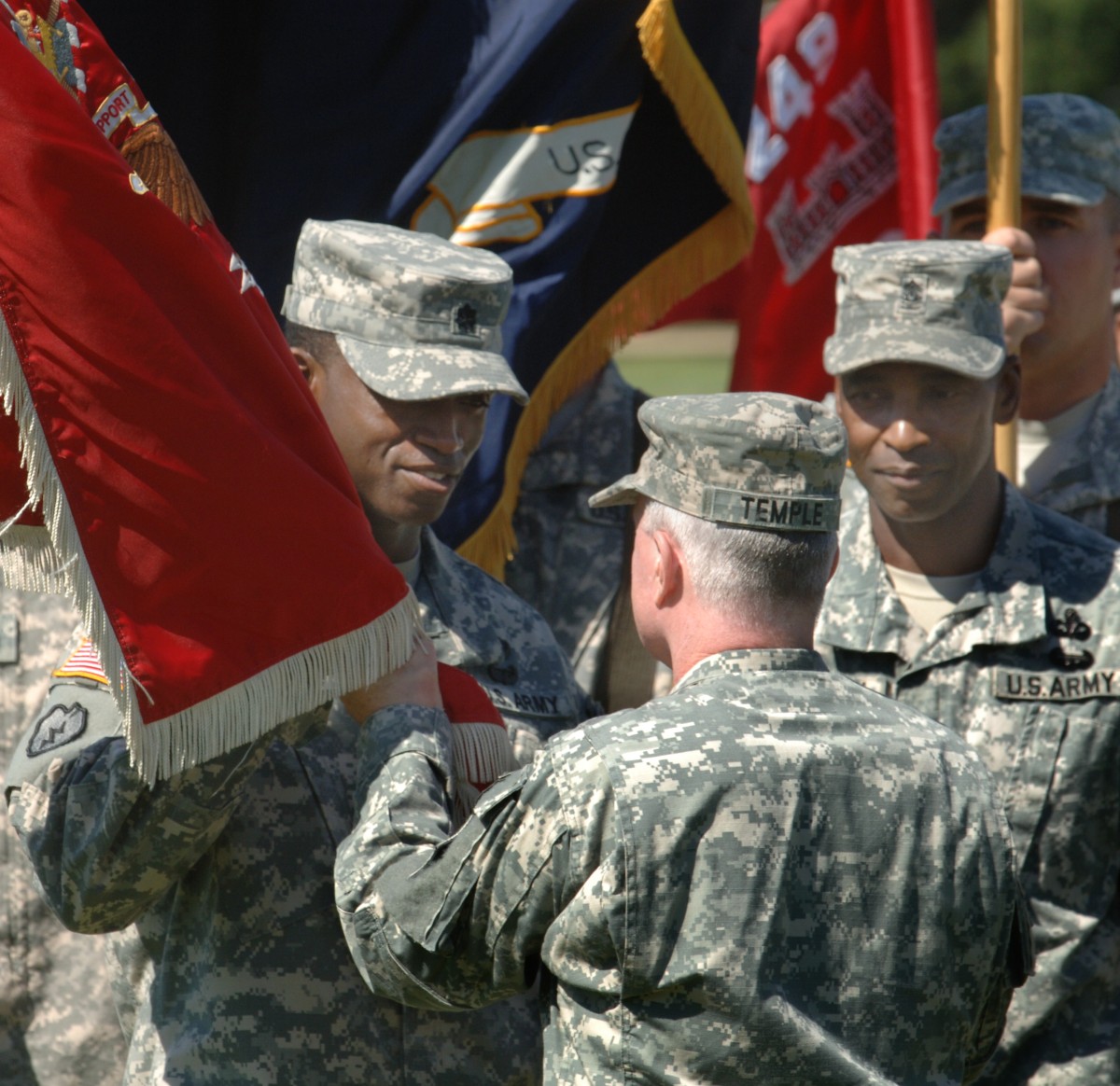 Engineer battalion welcomes new leader | Article | The United States Army