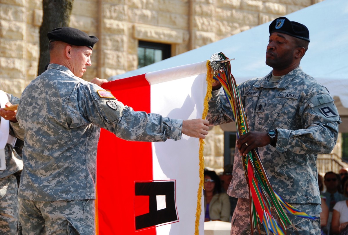 First Army uncases colors at Rock Island Arsenal | Article | The United ...