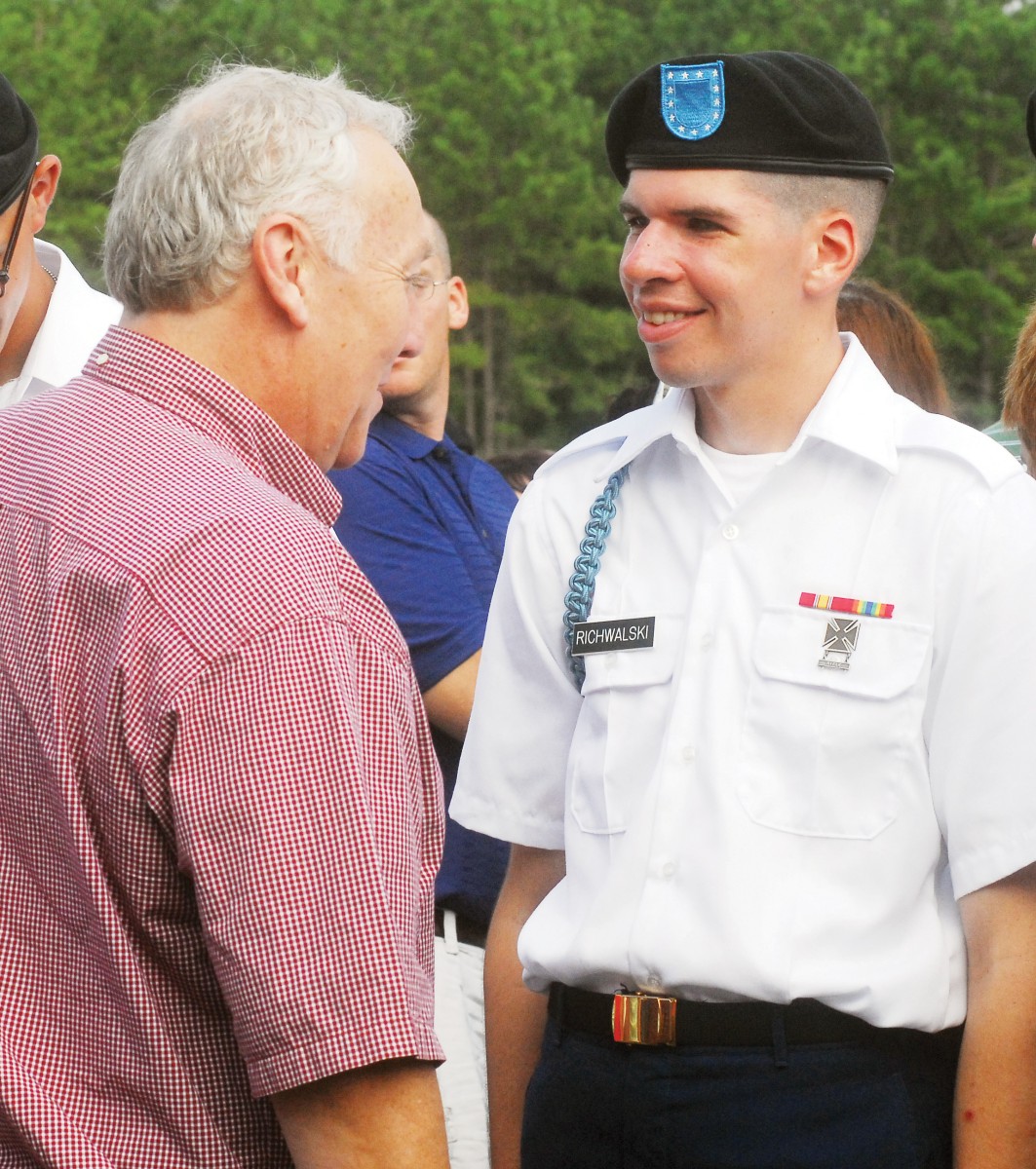 Infantry grads ‘turn blue’ | Article | The United States Army