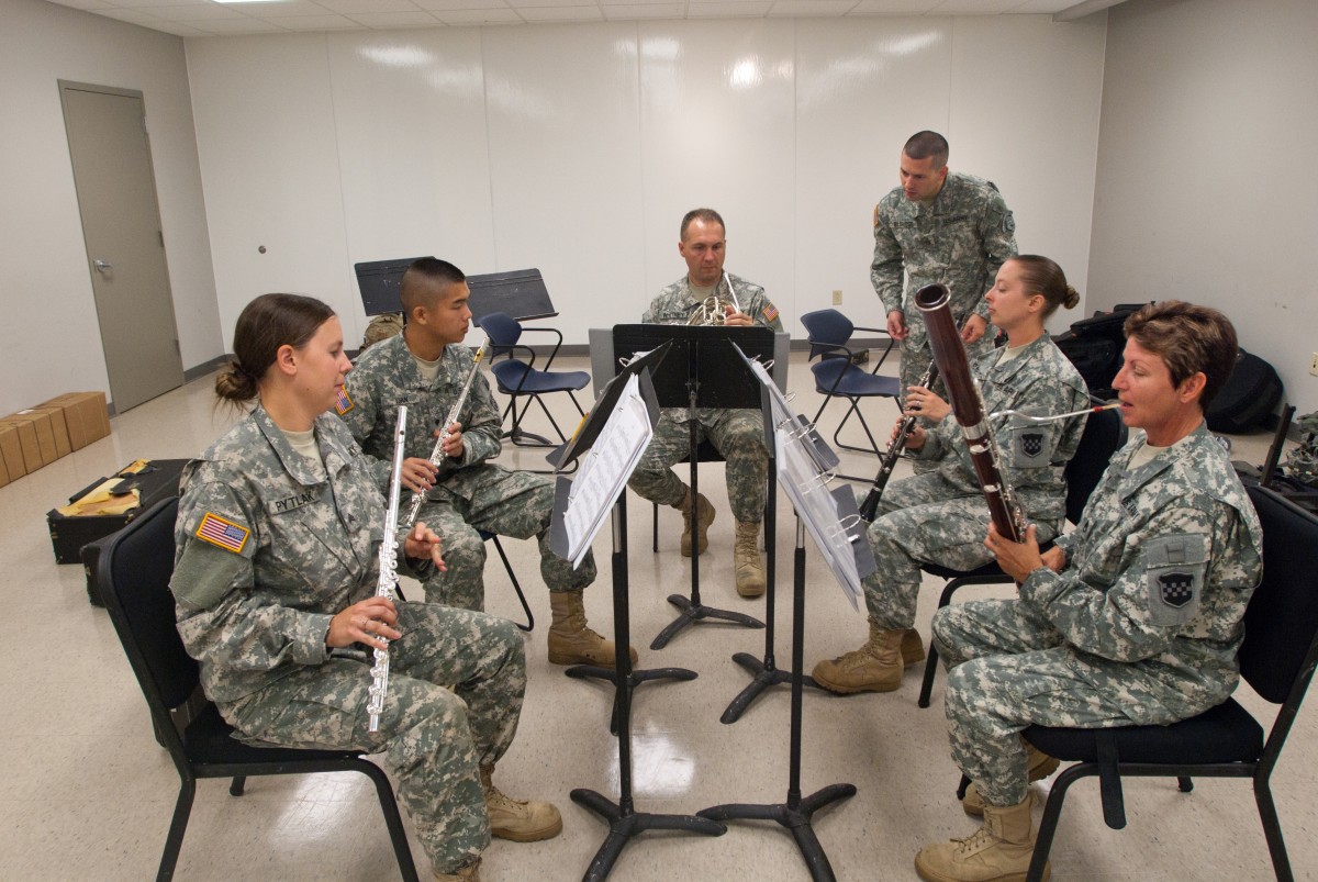 Army Field Band offers musical mentorship to Reserve bandsmen | Article ...