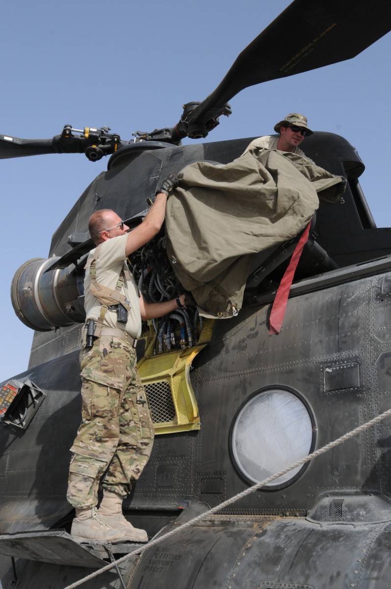 B/2-135 hooks up with TF Thunder | Article | The United States Army