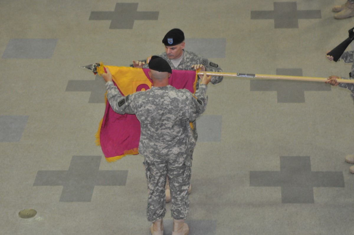 52nd EOD has 'quick' change of command | Article | The United States Army