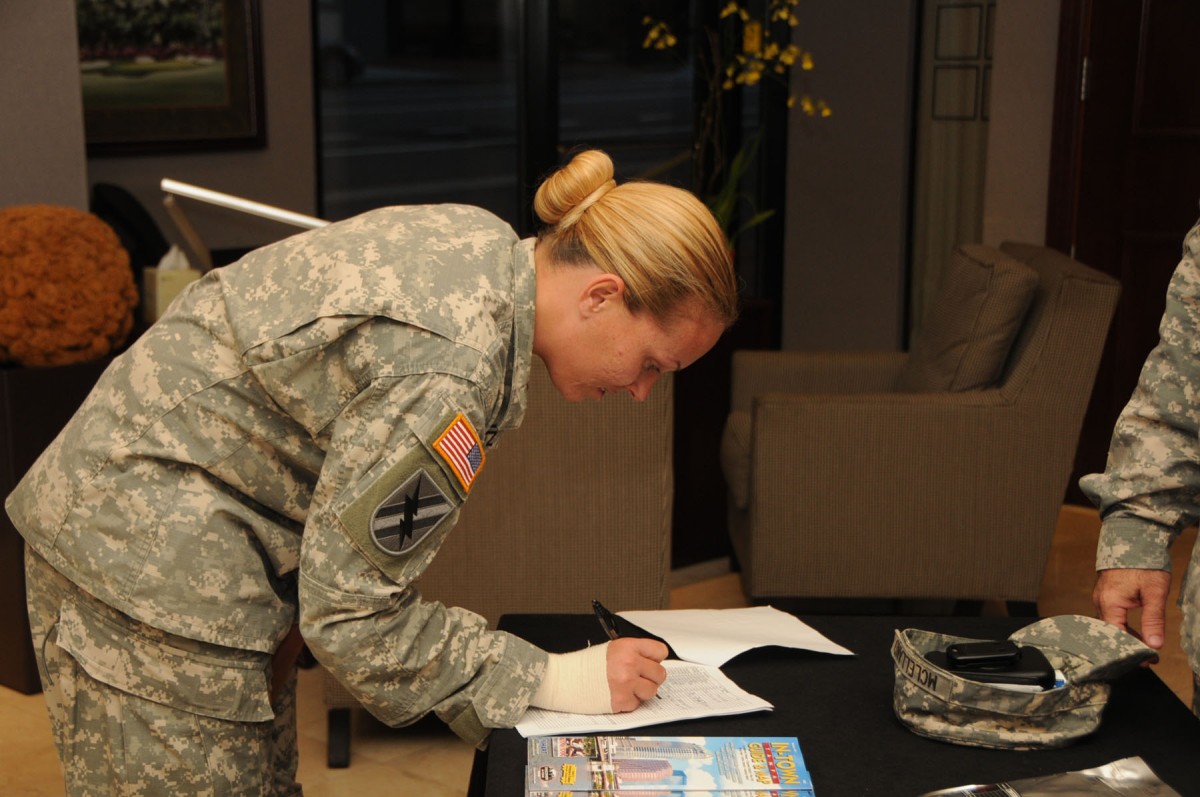 1st Army Reserve MEDEVAC unit since Gulf War prepares to deploy ...
