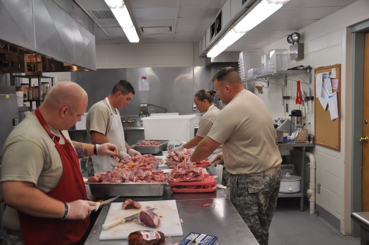Volunteering builds Soldiers' skills | Article | The United States Army