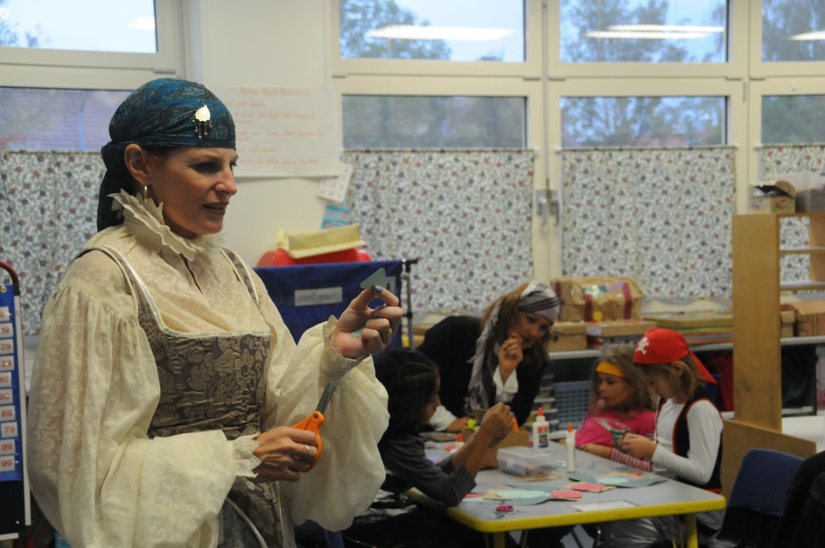 Pint-sized pirates invade elemtar-arrrgh-ry school | Article | The ...