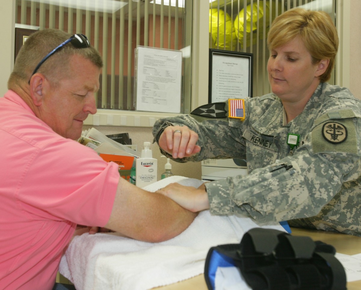OT clinic helps people regain mobility | Article | The United States Army