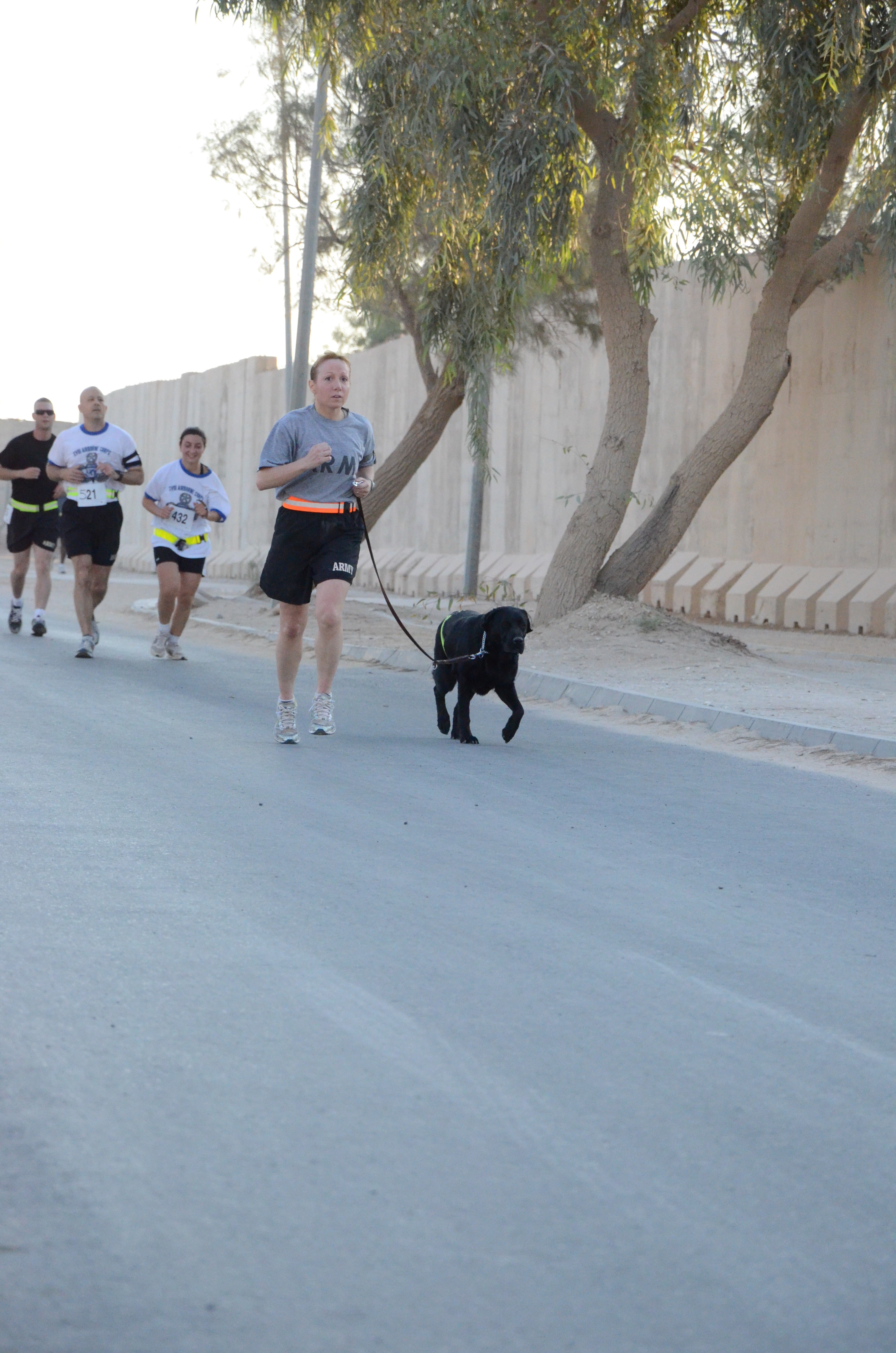 Service members deployed to Iraq shadow run the Army Ten-Miler ...