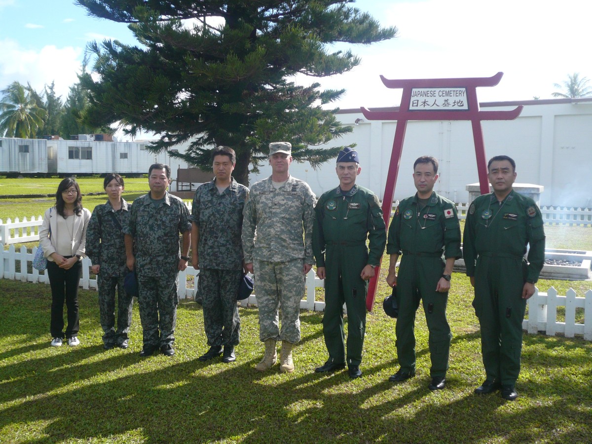 Kwaj commander hosts Japanese dignitaries | Article | The United States ...