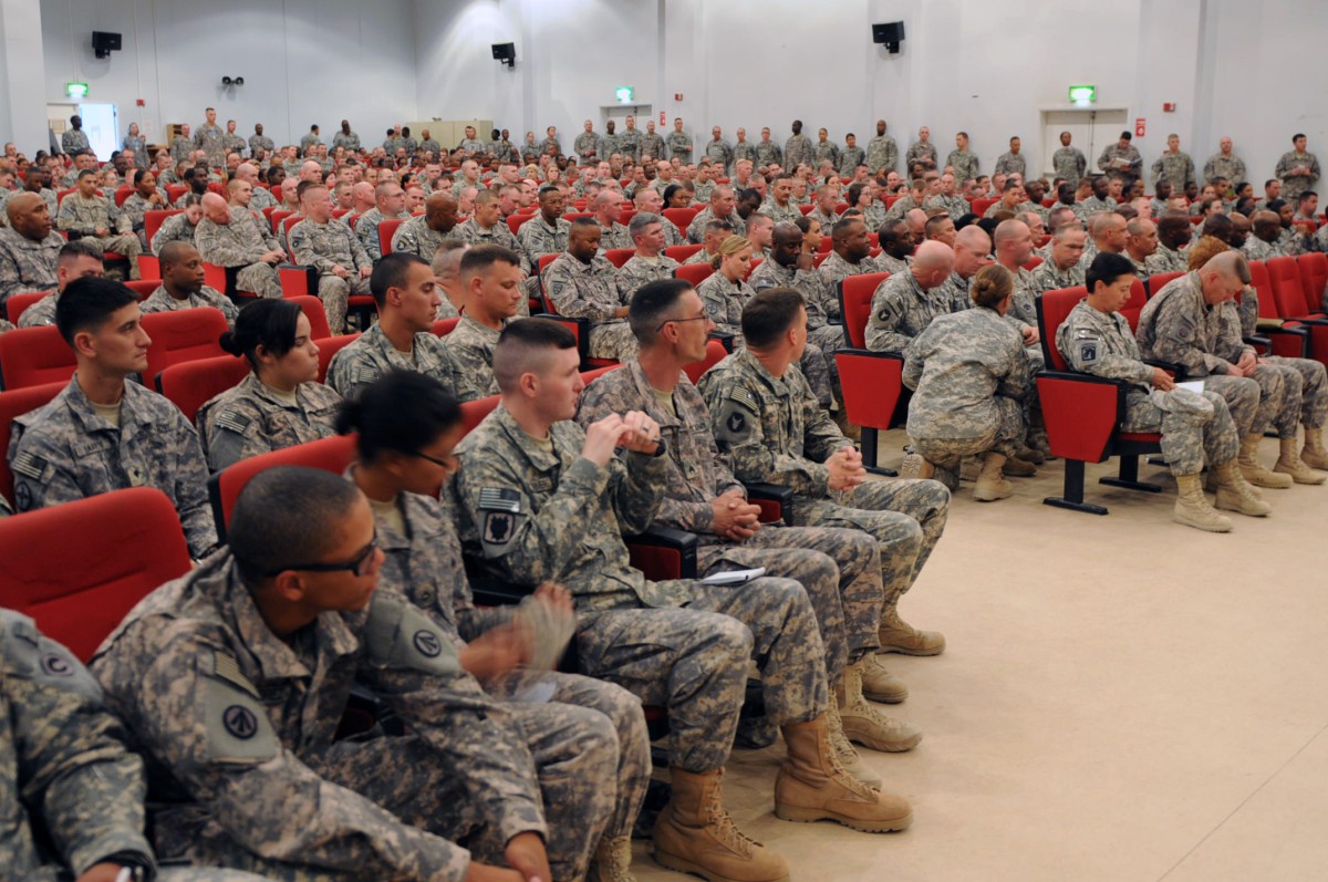 SMA conducts town hall meeting with Third Army Servicemembers | Article ...