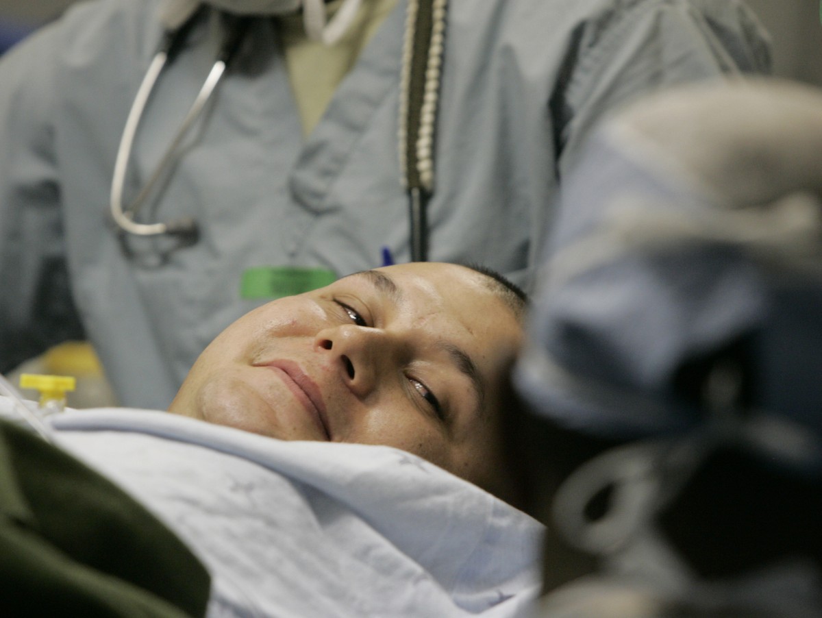 Army surgeons operate on Soldiers in field environment | Article | The ...