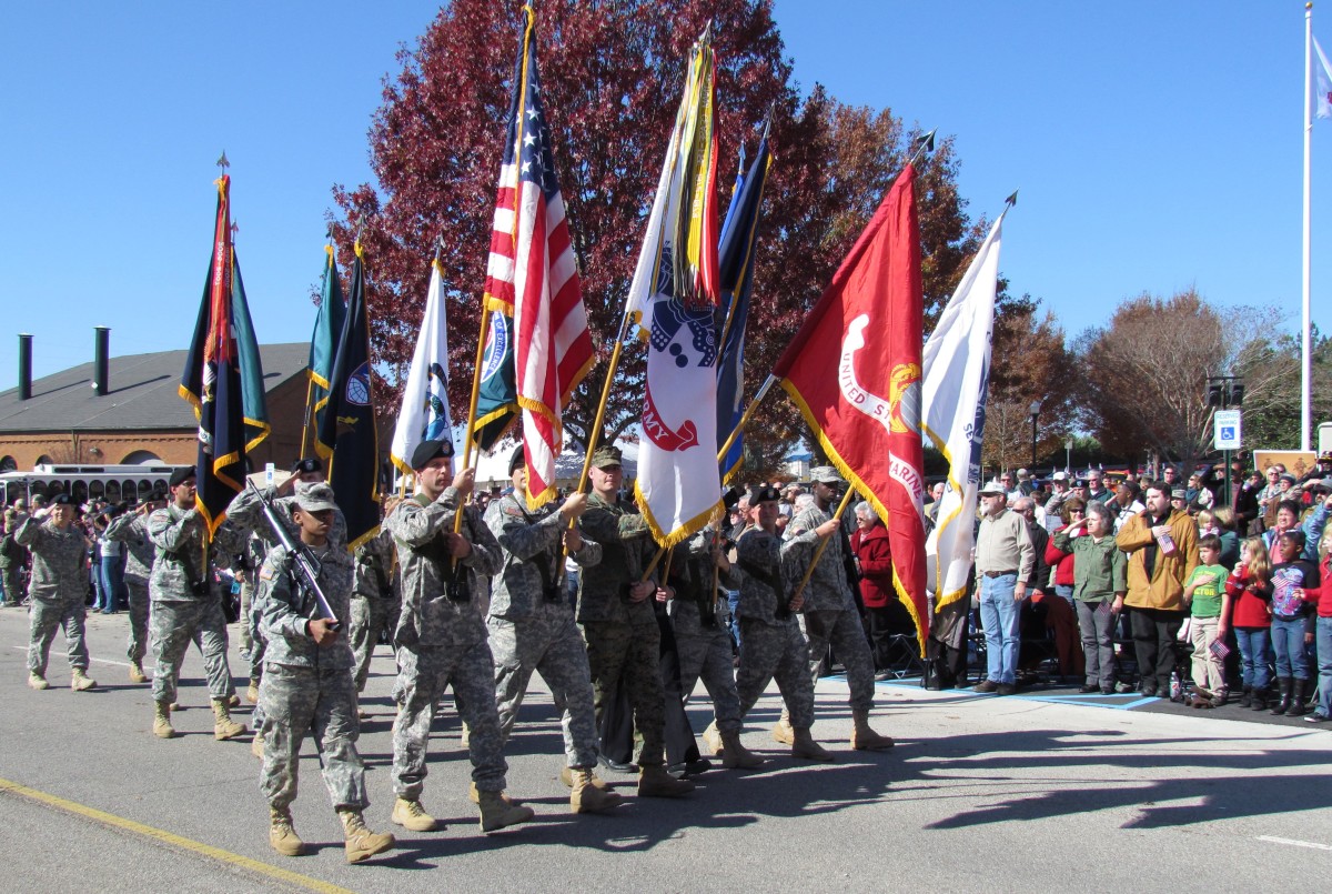 Parade Inspires With Red, White and Blue | Article | The United States Army