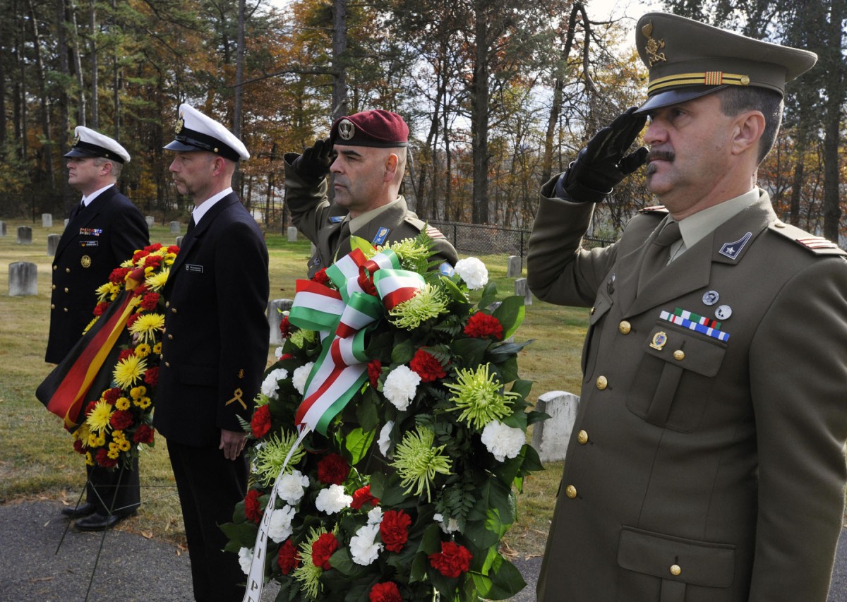 Wreath-laying ceremony recognizes POWs | Article | The United States Army