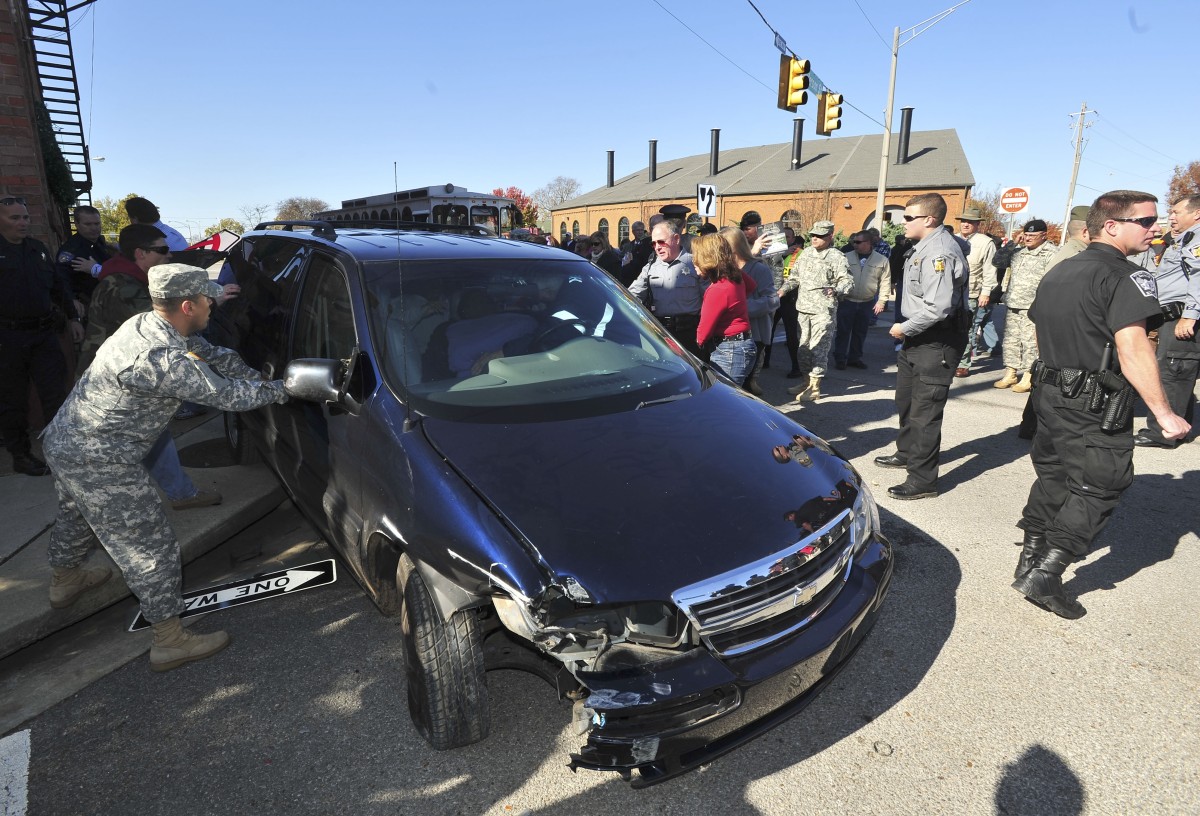 SMDC member witnesses accident | Article | The United States Army