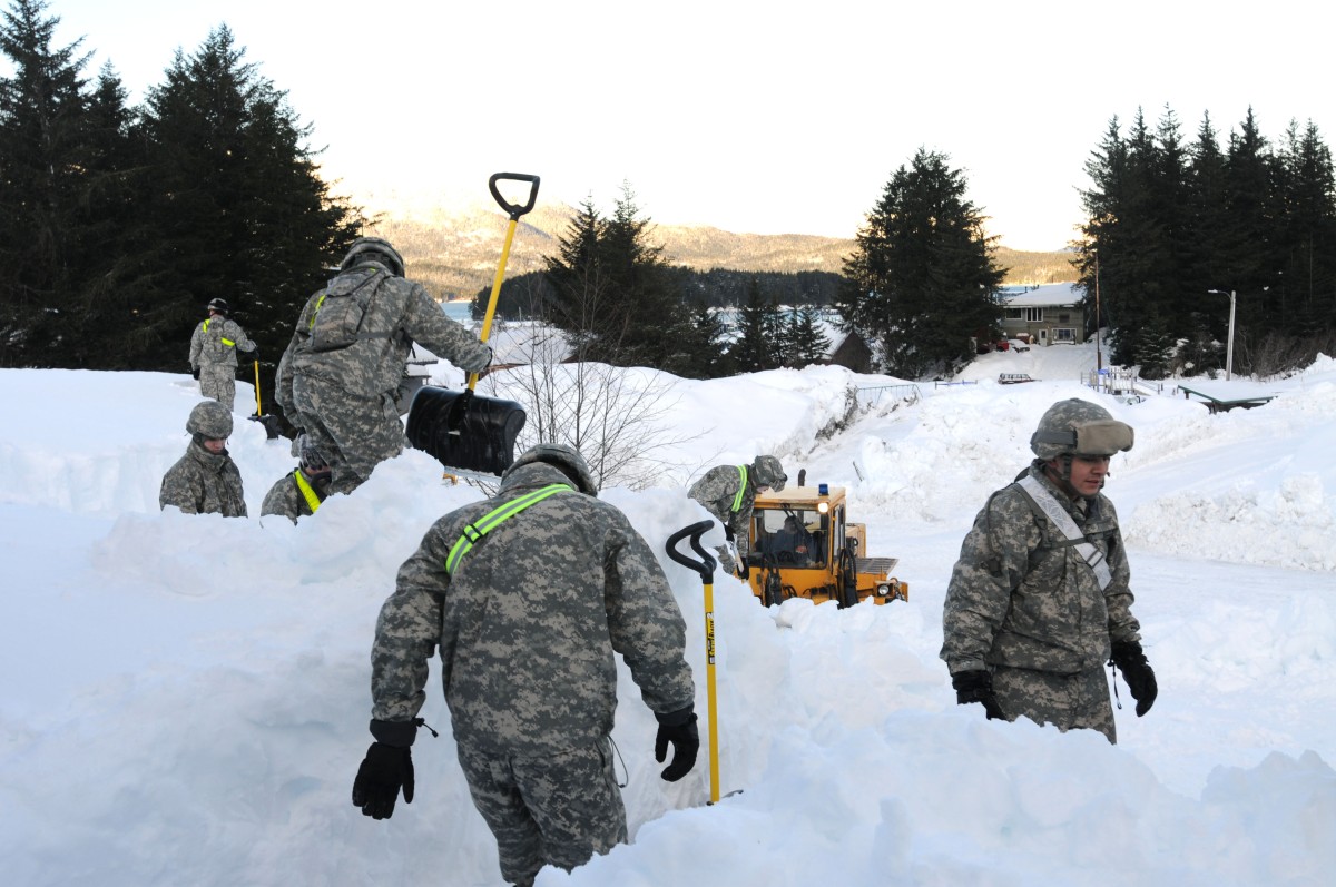 Guard assists Alaska community buried in snow | Article | The United ...