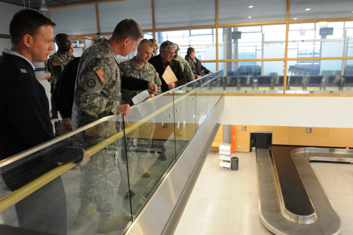 Europe troops rehearse for beginning of Patriot Express flights ...