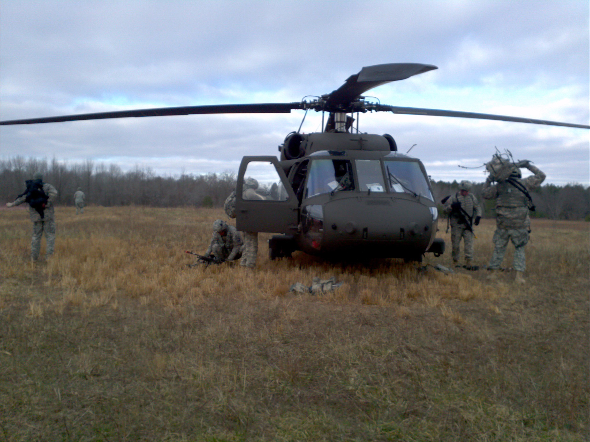 Eagle Assault conducts aircrew contingency training | Article | The ...