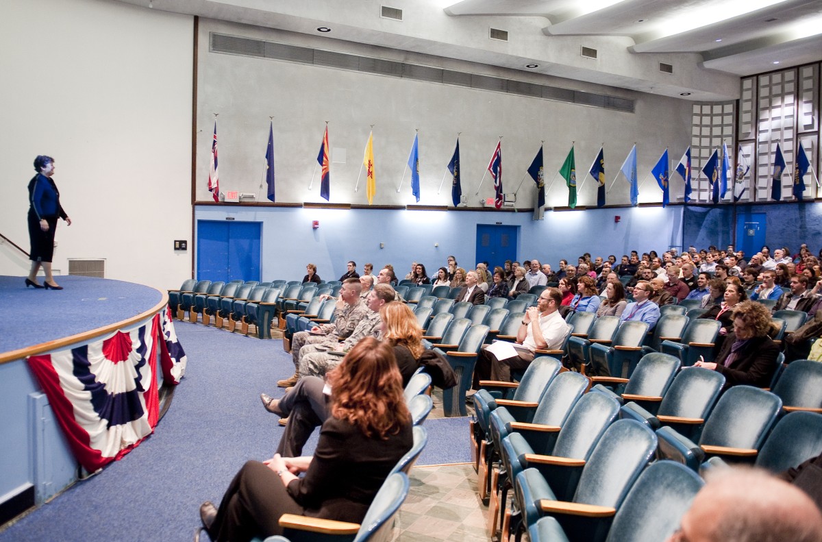 Ensuring Soldiers remain 'decisive edge' | Article | The United States Army